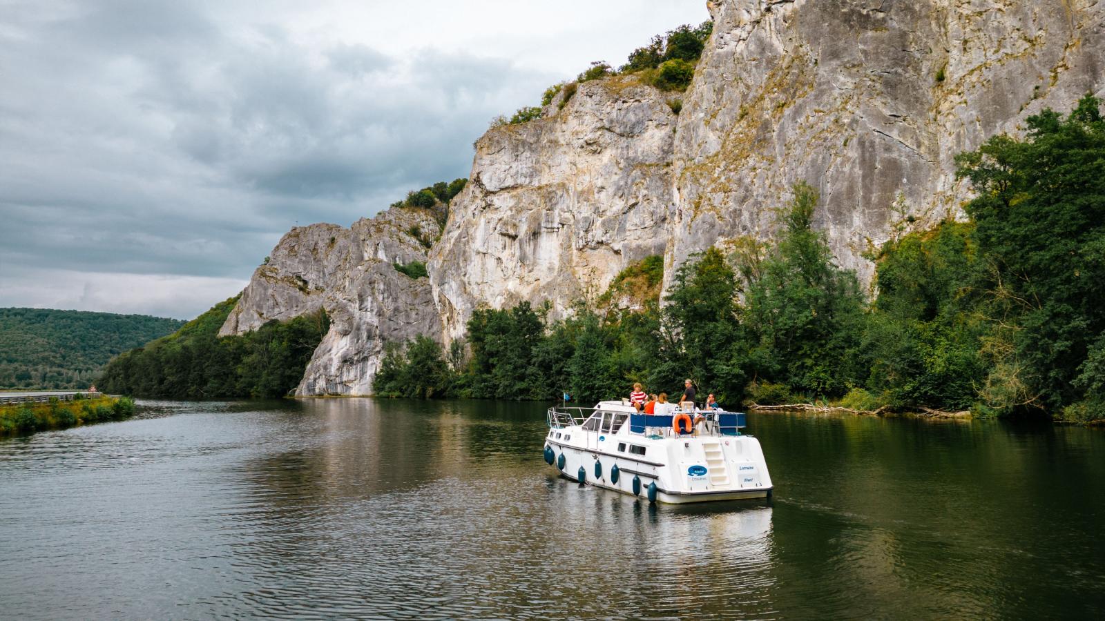 Tourisme : découvrez la Wallonie sur l’eau grâce à une croisière sur la ...